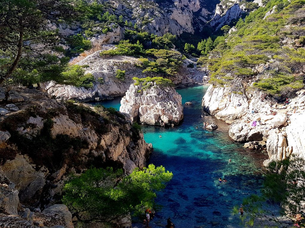 Coup de coeur Wiki Loves Earth France 2019 : Le bleu des Calanques